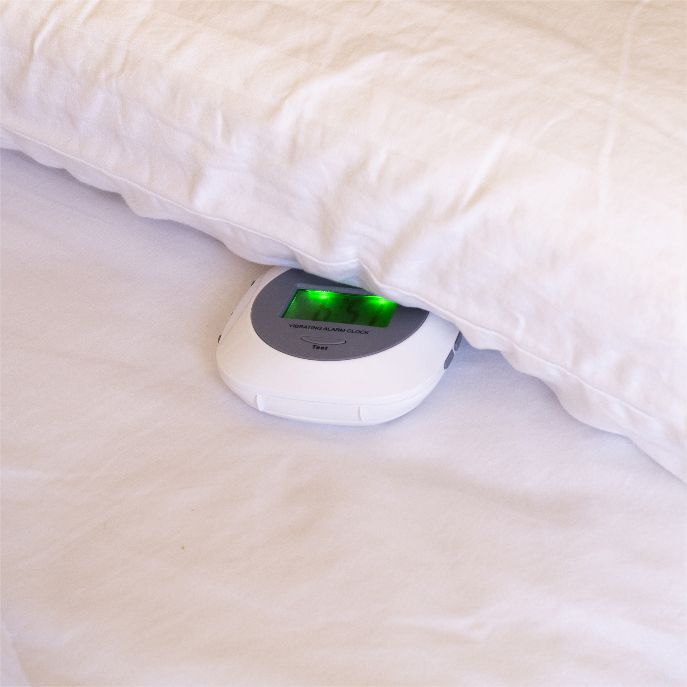 Aidapt Alarm Clock with Strong Under Pillow Vibrating Function ...